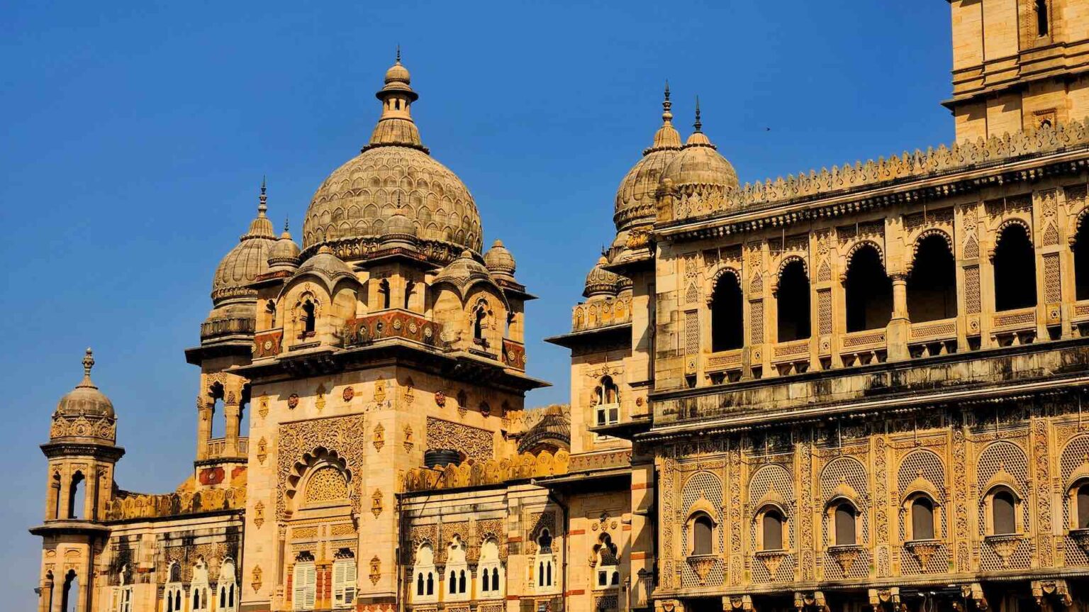 10 most beautiful palaces in India you need to visit
