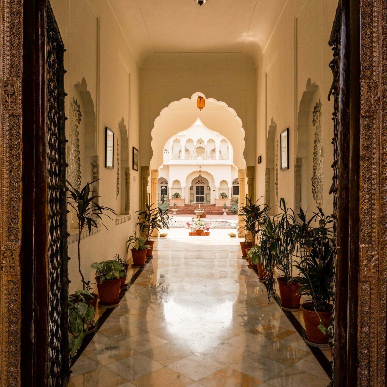 Meet the Travel Curators | People Behind Luxury Gold US