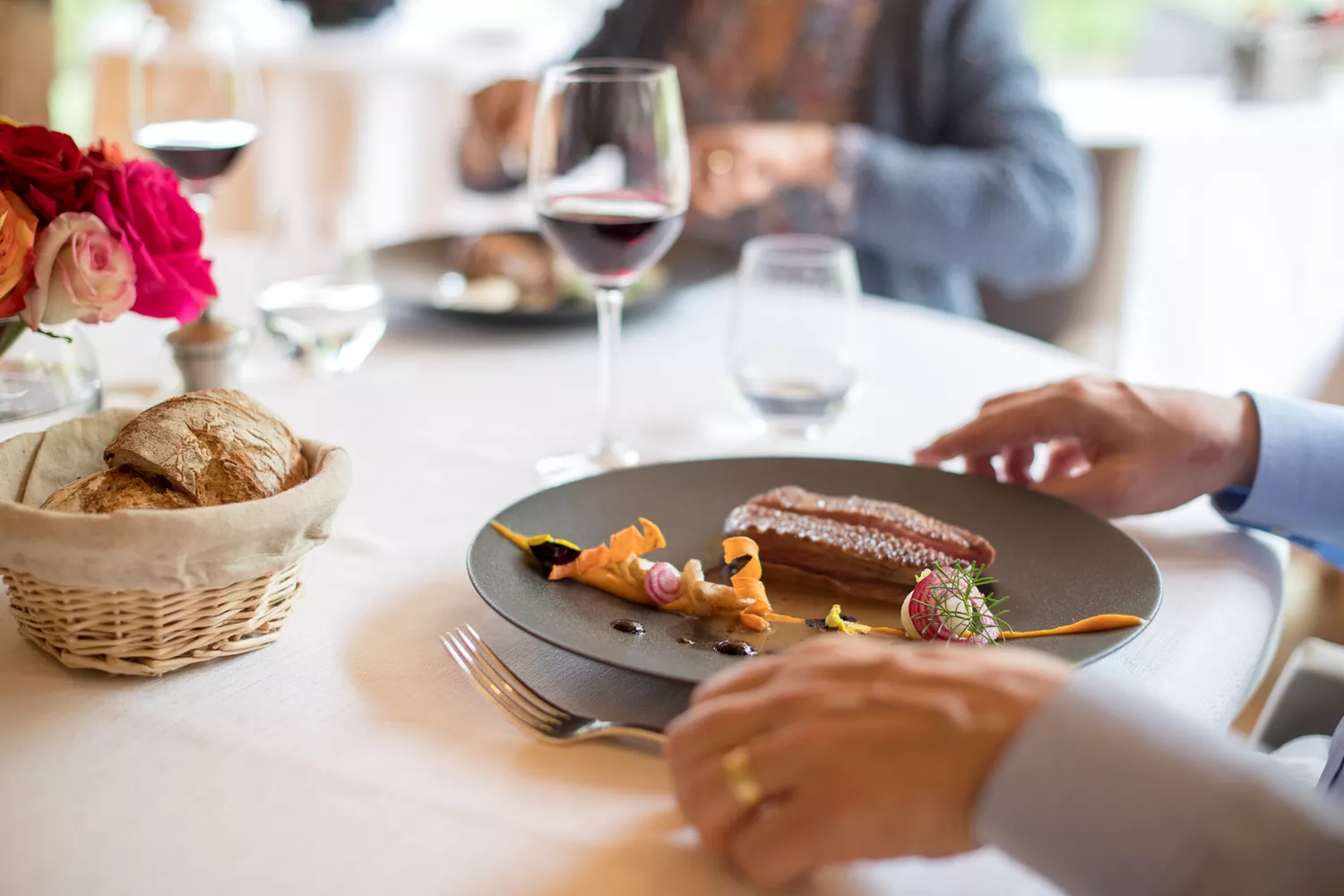 Luxury Guided Tours | Luxury Gold AU